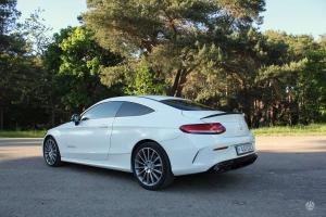 White Mercedes-Benz C 250 2016 in Kaunas, with an engine capacity of 2.14 L and mileage of 192 thousand km for 20900 €, photo 4 on AUTOMOTO.COM.LV