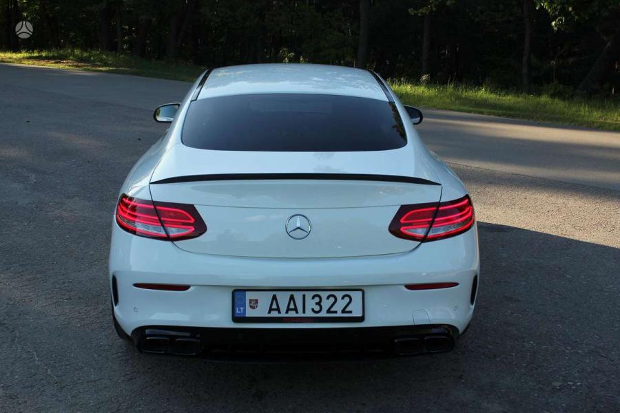 White Mercedes-Benz C 250 2016 in Kaunas, with an engine capacity of 2.14 L and mileage of 192 thousand km for 20900 €, photo 8 on AUTOMOTO.COM.LV