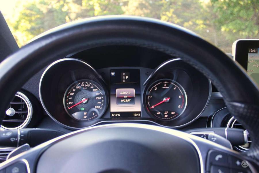 White Mercedes-Benz C 250 2016 in Kaunas, with an engine capacity of 2.14 L and mileage of 192 thousand km for 20900 €, photo 14 on AUTOMOTO.COM.LV