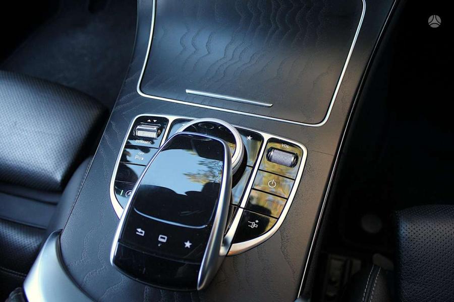 White Mercedes-Benz C 250 2016 in Kaunas, with an engine capacity of 2.14 L and mileage of 192 thousand km for 20900 €, photo 17 on AUTOMOTO.COM.LV