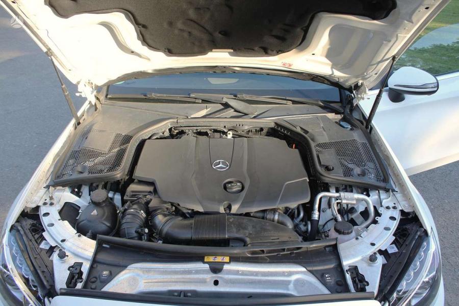 White Mercedes-Benz C 250 2016 in Kaunas, with an engine capacity of 2.14 L and mileage of 192 thousand km for 20900 €, photo 21 on AUTOMOTO.COM.LV