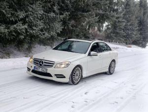 Balts Mercedes-Benz C 250 2011 Kauņa, ar dzinēja tilpumu 2.50 L un nobraukumu 209 tūkst. km par 3600 €, foto 4 vietnē AUTOMOTO.COM.LV