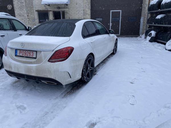White Mercedes-Benz C 250 2014 in Marijampole, with an engine capacity of 2.14 L and mileage of 250 thousand km for 15000 €, photo 4 on AUTOMOTO.COM.LV