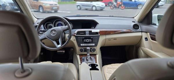 Balts Mercedes-Benz C 250 2014 Kauņa, ar dzinēja tilpumu 1.80 L un nobraukumu 148 tūkst. km par 9300 €, foto 6 vietnē AUTOMOTO.COM.LV