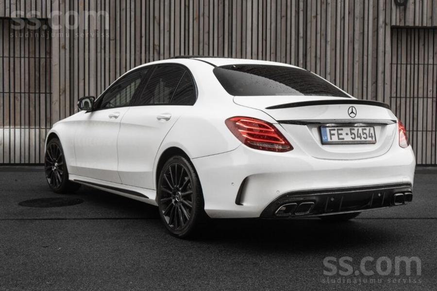 White Mercedes-Benz C 250 2015 in Riga, with an engine capacity of 2.20 L and mileage of 247 thousand km for 18500 €, photo 5 on AUTOMOTO.COM.LV