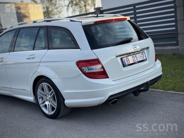 White Mercedes-Benz C 250 2010 in Jelgava, with an engine capacity of 2.20 L and mileage of 373 thousand km for 5500 €, photo 4 on AUTOMOTO.COM.LV