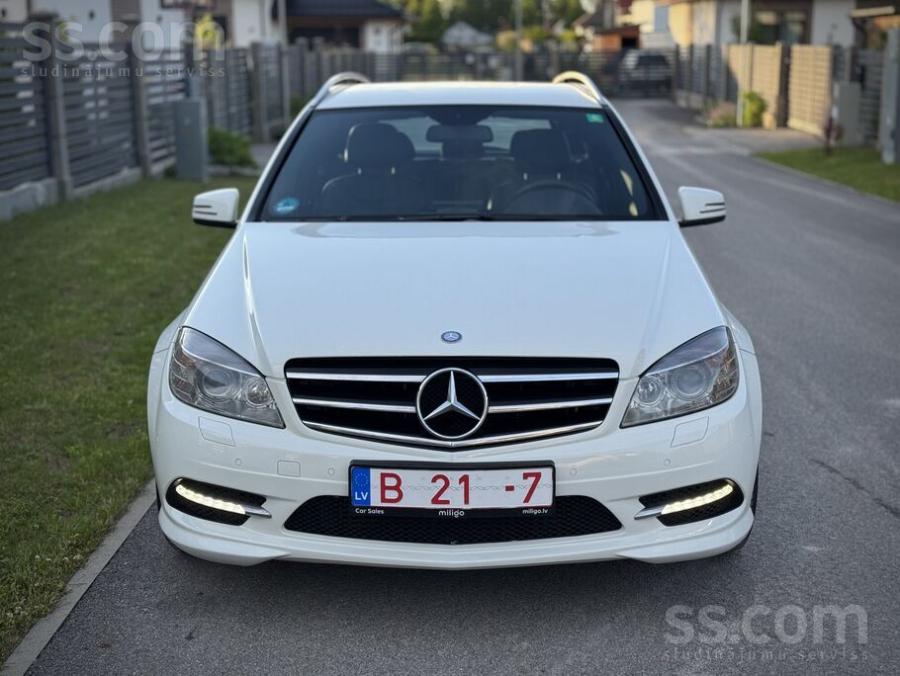 Белый Мерседес Ц 250 2010 в Елгава, объемом двигателя 2.20 л и пробегом 373 тыс. км за 5500 €, фото 6 на AUTOMOTO.COM.LV