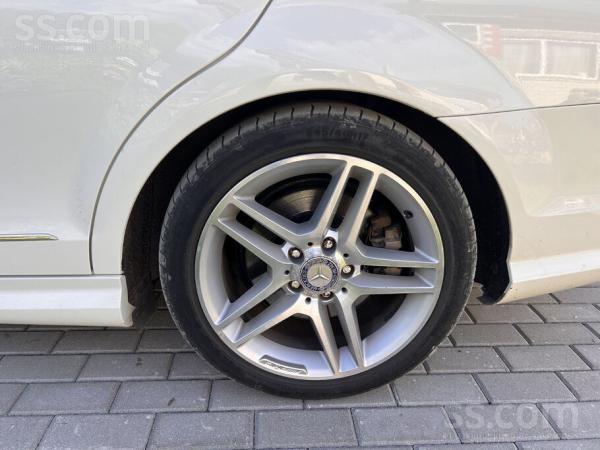Balts Mercedes-Benz C 250 2011 Liepāja, ar dzinēja tilpumu 2.10 L un nobraukumu 293 tūkst. km par 7600 €, foto 8 vietnē AUTOMOTO.COM.LV