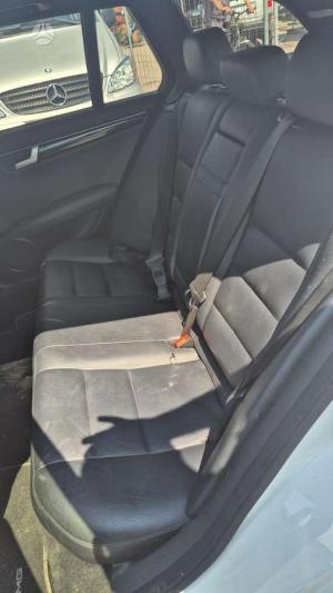 Balts Mercedes-Benz C 250 2011 Kauņa, ar dzinēja tilpumu 2.14 L un nobraukumu 250 tūkst. km par 4700 €, foto 12 vietnē AUTOMOTO.COM.LV