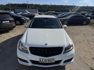 White Mercedes-Benz C 250 2012 in Vilnius, with an engine capacity of 2.10 L and mileage of 276 thousand km for 6200 €, photo 2 on AUTOMOTO.COM.LV