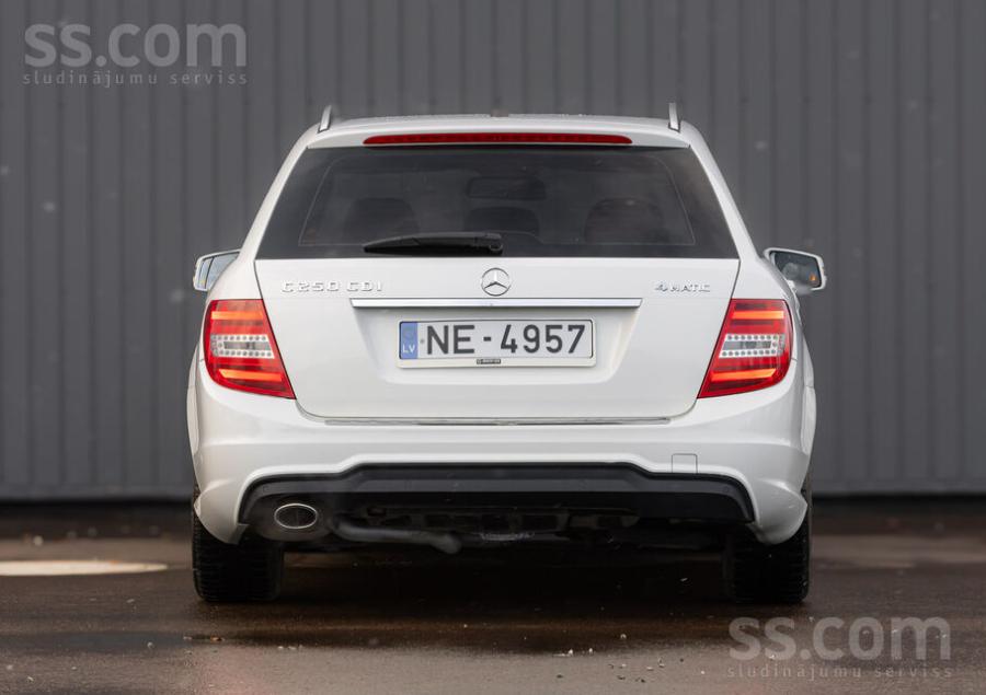 White Mercedes-Benz C 250 2013 in Jelgava, with an engine capacity of 2.20 L and mileage of 287 thousand km for 6900 €, photo 6 on AUTOMOTO.COM.LV
