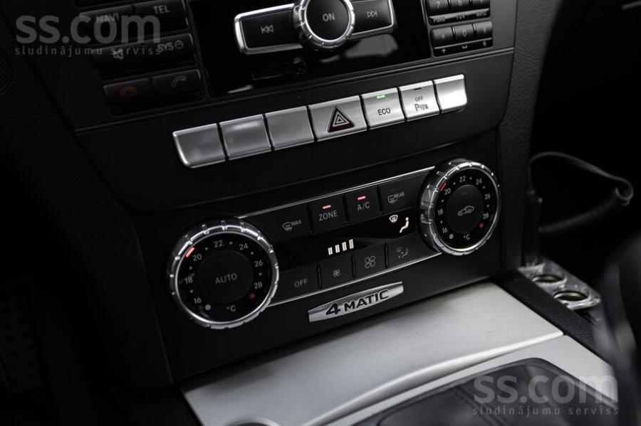 White Mercedes-Benz C 250 2013 in Jelgava, with an engine capacity of 2.20 L and mileage of 287 thousand km for 6900 €, photo 15 on AUTOMOTO.COM.LV