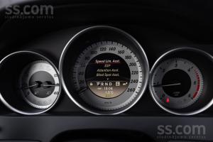 White Mercedes-Benz C 250 2013 in Jelgava, with an engine capacity of 2.20 L and mileage of 287 thousand km for 6900 €, photo 21 on AUTOMOTO.COM.LV