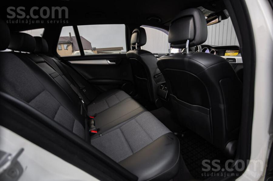 White Mercedes-Benz C 250 2013 in Jelgava, with an engine capacity of 2.20 L and mileage of 287 thousand km for 6900 €, photo 30 on AUTOMOTO.COM.LV