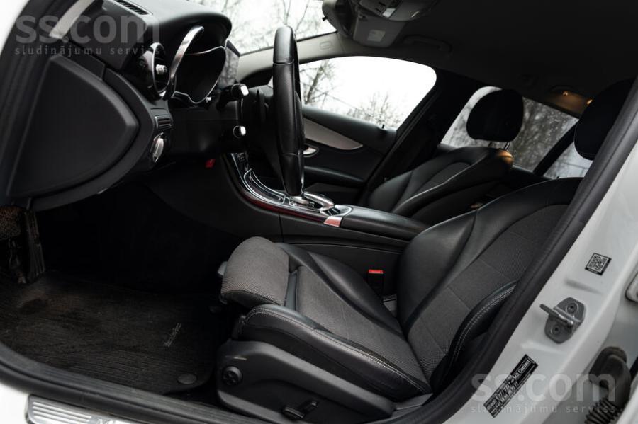 White Mercedes-Benz C 250 2014 in Riga, with an engine capacity of 2.10 L and mileage of 225 thousand km for 13500 €, photo 8 on AUTOMOTO.COM.LV