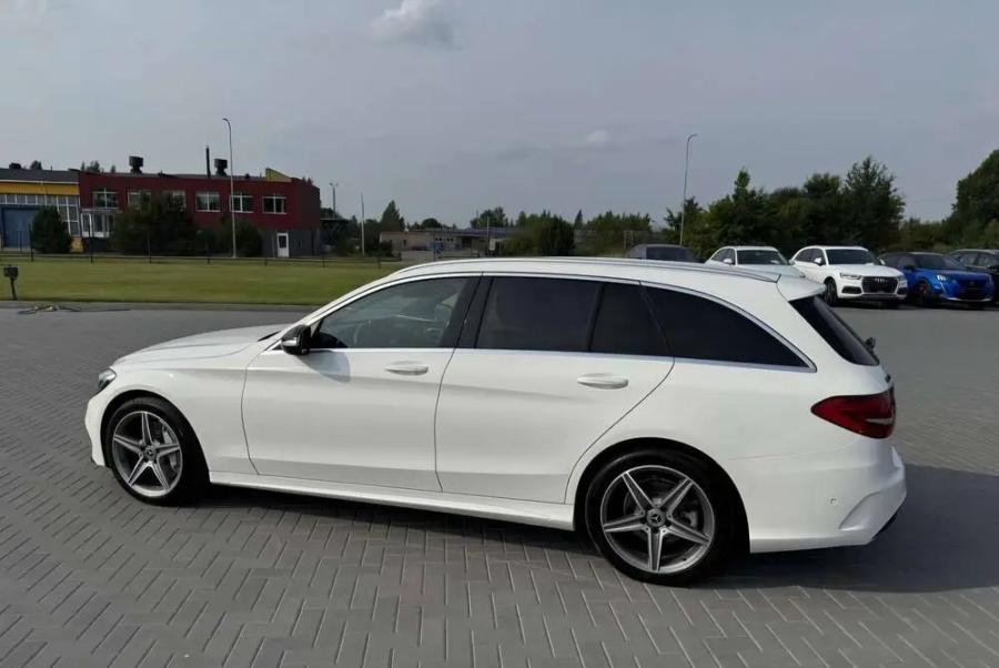 Белый Мерседес Ц 250 2015 в Тельшяй, объемом двигателя 2.10 л и пробегом 258 тыс. км за 11290 €, фото 7 на AUTOMOTO.COM.LV