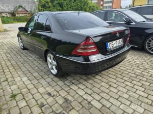 Melns Mercedes-Benz c-270 2003 Balvi, ar dzinēja tilpumu 2.70 L un nobraukumu 423 tūkst. km par 2190 €, foto 3 vietnē AUTOMOTO.COM.LV