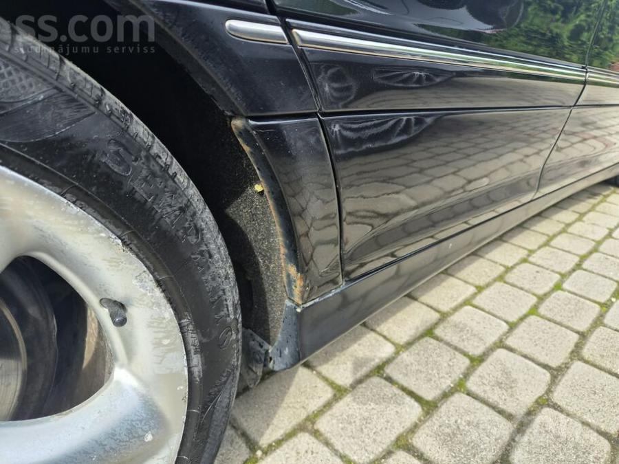 Melns Mercedes-Benz c-270 2003 Balvi, ar dzinēja tilpumu 2.70 L un nobraukumu 423 tūkst. km par 2190 €, foto 5 vietnē AUTOMOTO.COM.LV