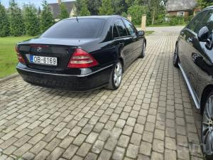 Melns Mercedes-Benz c-270 2003 Balvi, ar dzinēja tilpumu 2.70 L un nobraukumu 423 tūkst. km par 2190 €, foto 7 vietnē AUTOMOTO.COM.LV