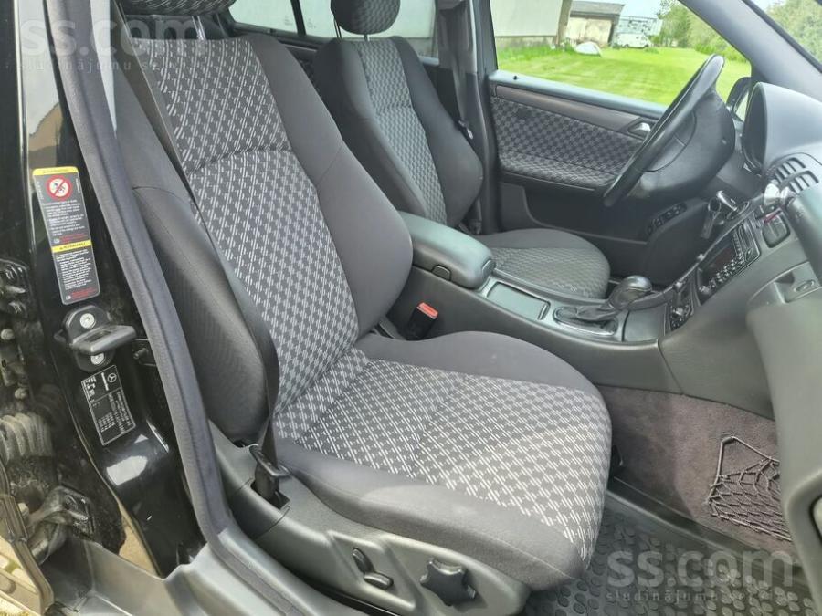 Melns Mercedes-Benz c-270 2003 Balvi, ar dzinēja tilpumu 2.70 L un nobraukumu 423 tūkst. km par 2190 €, foto 8 vietnē AUTOMOTO.COM.LV