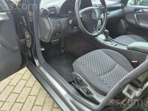 Melns Mercedes-Benz c-270 2003 Balvi, ar dzinēja tilpumu 2.70 L un nobraukumu 423 tūkst. km par 2190 €, foto 16 vietnē AUTOMOTO.COM.LV