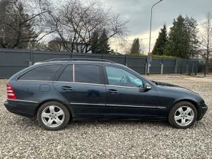 Blue Mercedes-Benz c-270 2002 in Riga, with an engine capacity of 2.70 L and mileage of 255 thousand km for 1700 €, photo 7 on AUTOMOTO.COM.LV
