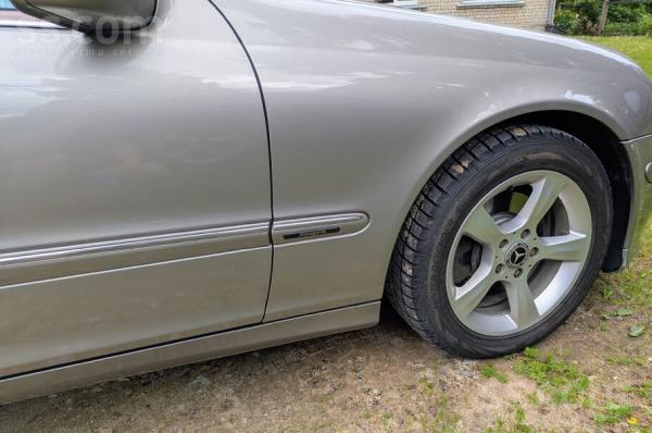 Brūns Mercedes-Benz c-270 2005 Gulbene, ar dzinēja tilpumu 2.70 L un nobraukumu 270 tūkst. km par 2950 €, foto 5 vietnē AUTOMOTO.COM.LV