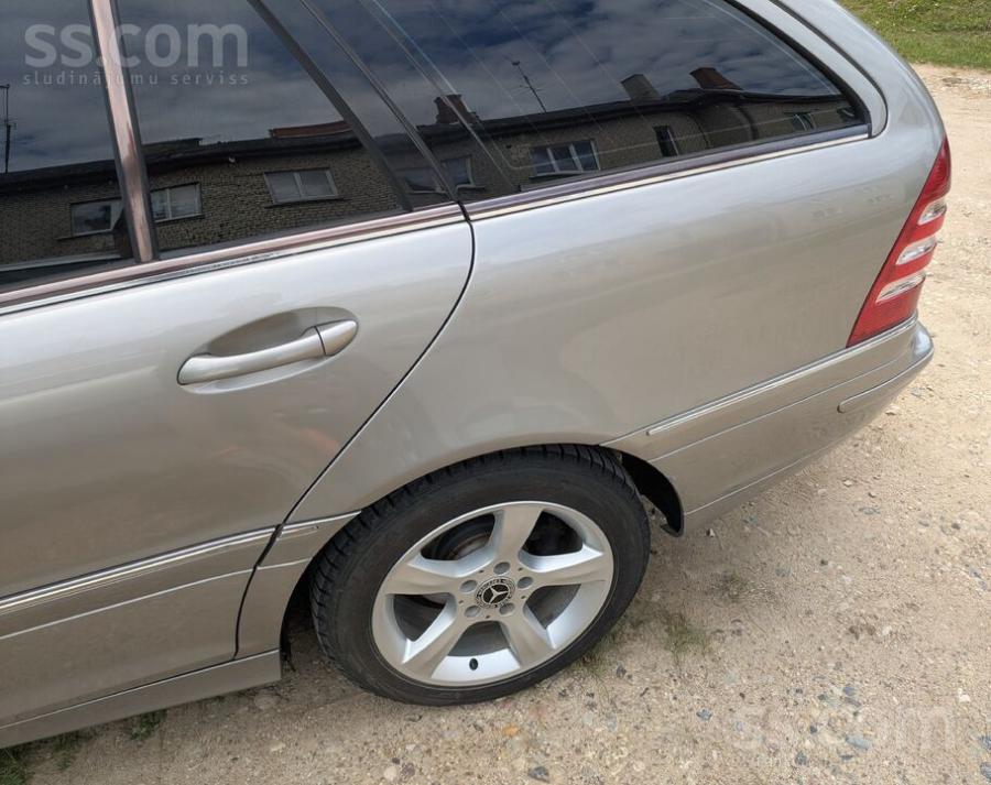 Brown Mercedes-Benz c-270 2005 in Gulbene, with an engine capacity of 2.70 L and mileage of 270 thousand km for 2950 €, photo 10 on AUTOMOTO.COM.LV