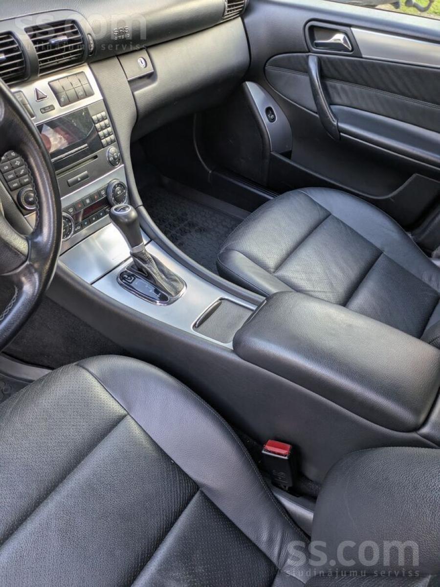 Brown Mercedes-Benz c-270 2005 in Gulbene, with an engine capacity of 2.70 L and mileage of 270 thousand km for 2950 €, photo 13 on AUTOMOTO.COM.LV