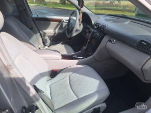 Grey Mercedes-Benz c-270 2002 in Vilnius, with an engine capacity of 2.70 L and mileage of 266 thousand km for 1599 €, photo 14 on AUTOMOTO.COM.LV
