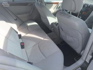 Grey Mercedes-Benz c-270 2002 in Vilnius, with an engine capacity of 2.70 L and mileage of 266 thousand km for 1599 €, photo 15 on AUTOMOTO.COM.LV