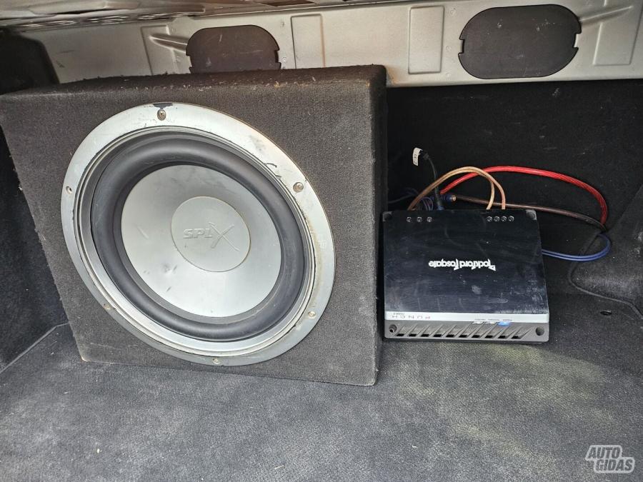 Grey Mercedes-Benz c-270 2004 in Klaipeda, with an engine capacity of 2.70 L and mileage of 355 thousand km for 1950 €, photo 16 on AUTOMOTO.COM.LV