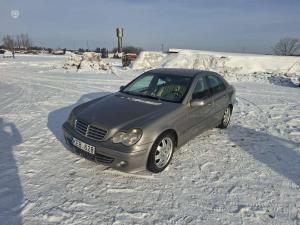 Grey Mercedes-Benz c-270 2004 in Kaunas, with an engine capacity of 2.70 L and mileage of 290 thousand km for 1999 €, photo 12 on AUTOMOTO.COM.LV