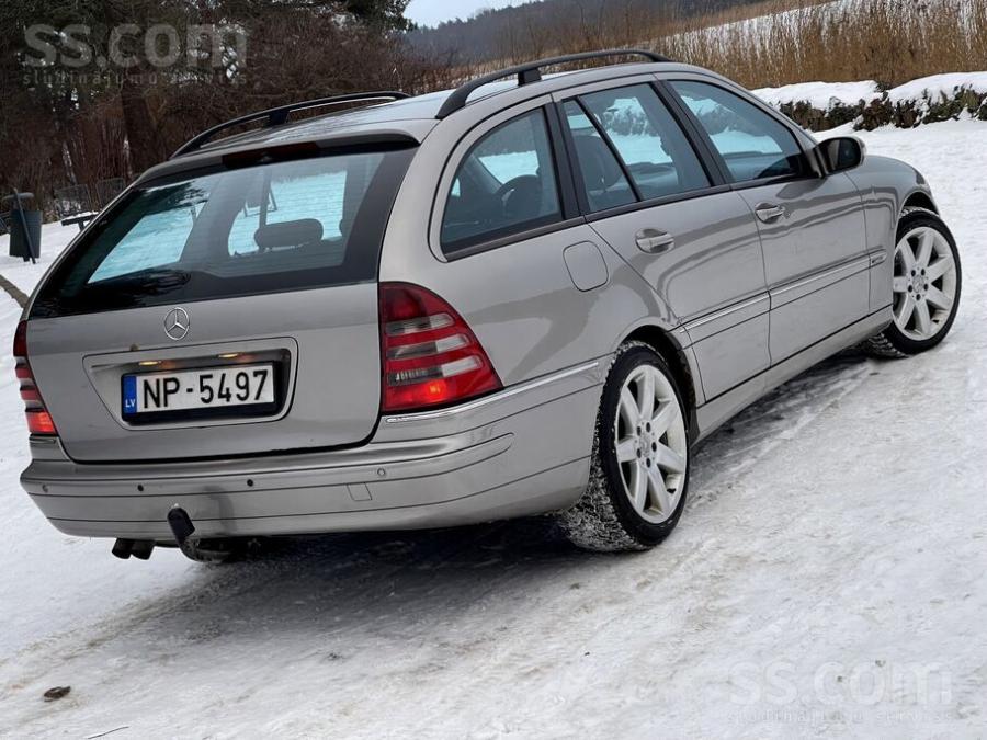 Серый Мерседес Ц 270 2004 в Юрмала, объемом двигателя 2.70 л и пробегом 0 тыс. км за 2150 €, фото 13 на AUTOMOTO.COM.LV