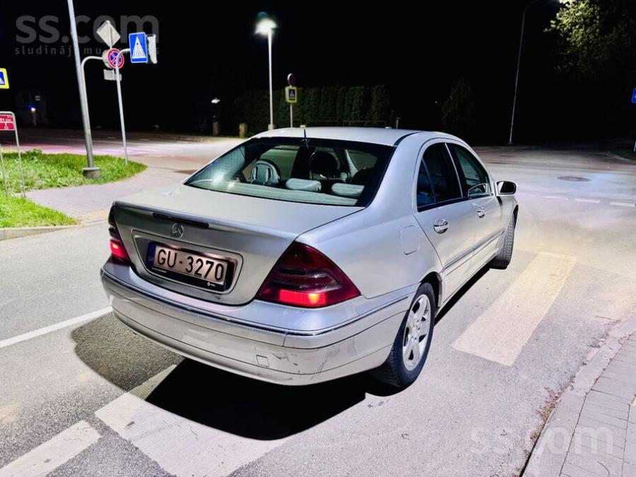 Mercedes-Benz c-270 2001 Tukums, ar dzinēja tilpumu 2.70 L un nobraukumu 291 tūkst. km par 2150 €, foto 5 vietnē AUTOMOTO.COM.LV