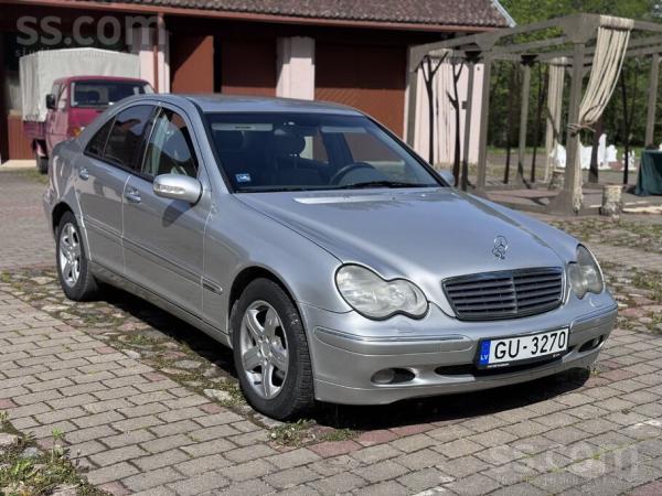 Mercedes-Benz c-270 2001 Tukums, ar dzinēja tilpumu 2.70 L un nobraukumu 291 tūkst. km par 2000 €, foto 1 vietnē AUTOMOTO.COM.LV