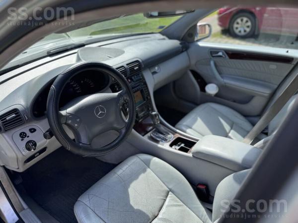 Mercedes-Benz c-270 2001 Tukums, ar dzinēja tilpumu 2.70 L un nobraukumu 291 tūkst. km par 2000 €, foto 5 vietnē AUTOMOTO.COM.LV