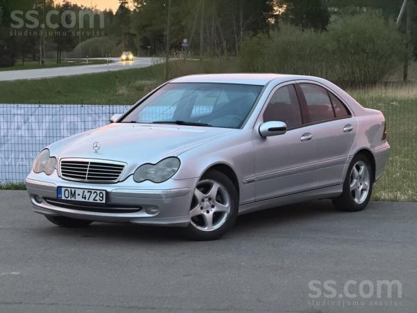 Mercedes-Benz c-270 2001 Ogre, ar dzinēja tilpumu 2.70 L un nobraukumu 261 tūkst. km par 2750 €, foto 3 vietnē AUTOMOTO.COM.LV
