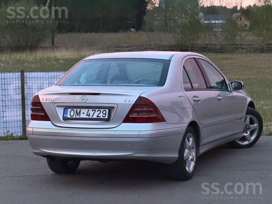 Mercedes-Benz c-270 2001 Ogre, ar dzinēja tilpumu 2.70 L un nobraukumu 261 tūkst. km par 2750 €, foto 8 vietnē AUTOMOTO.COM.LV