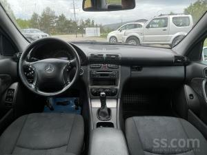 Mercedes-Benz c-270 2001 Ogre, ar dzinēja tilpumu 2.70 L un nobraukumu 261 tūkst. km par 2750 €, foto 13 vietnē AUTOMOTO.COM.LV