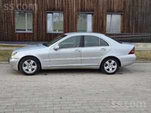 Mercedes-Benz c-270 2001 Tukums, ar dzinēja tilpumu 2.70 L un nobraukumu 299 tūkst. km par 1400 €, foto 3 vietnē AUTOMOTO.COM.LV