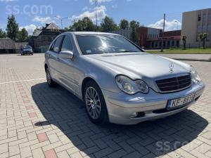 Mercedes-Benz c-270 2002 in Cesis, with an engine capacity of 2.70 L and mileage of 314 thousand km for 2600 €, photo 4 on AUTOMOTO.COM.LV