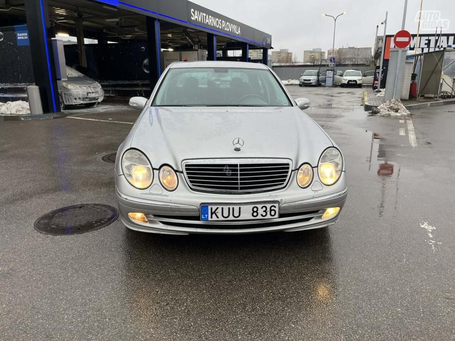Mercedes-Benz c-270 2004 in Kaunas, with an engine capacity of 2.70 L and mileage of 377 thousand km for 2600 €, photo 3 on AUTOMOTO.COM.LV