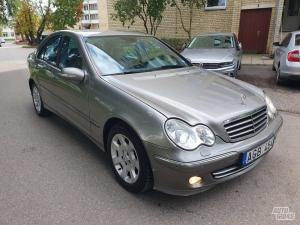 Mercedes-Benz c-270 2005 Kauņa, ar dzinēja tilpumu 2.70 L un nobraukumu 202 tūkst. km par 1950 €, foto 5 vietnē AUTOMOTO.COM.LV