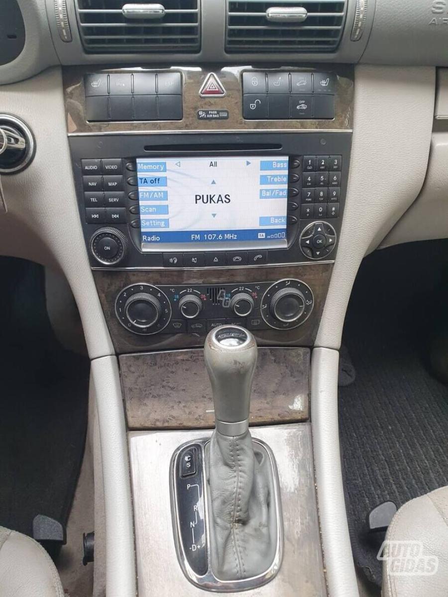 Mercedes-Benz c-270 2005 Kauņa, ar dzinēja tilpumu 2.70 L un nobraukumu 202 tūkst. km par 1950 €, foto 10 vietnē AUTOMOTO.COM.LV