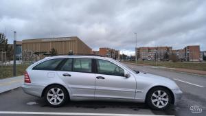 Mercedes-Benz c-270 2003 Klaipėda, ar dzinēja tilpumu 2.70 L un nobraukumu 378 tūkst. km par 1790 €, foto 3 vietnē AUTOMOTO.COM.LV