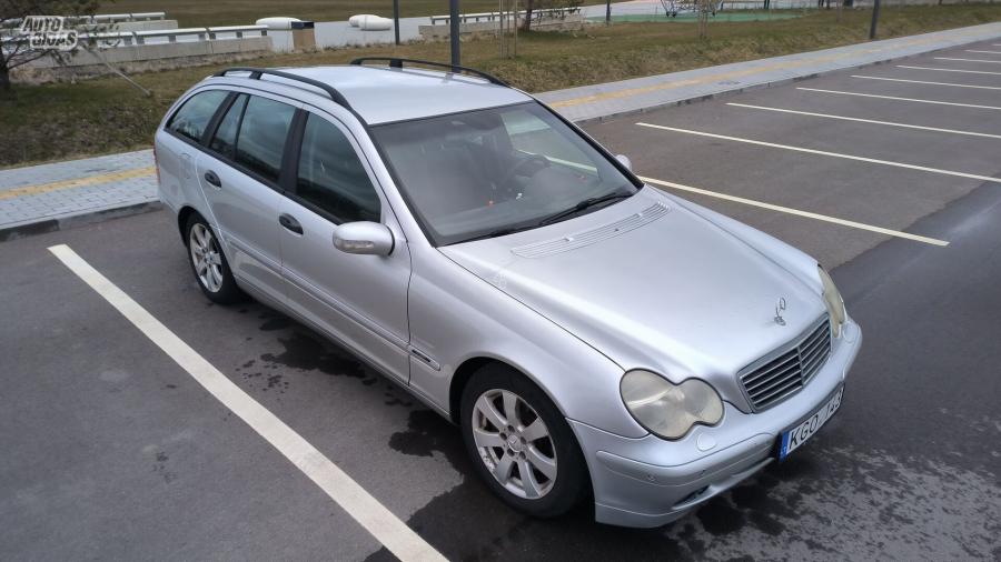 Mercedes-Benz c-270 2003 Klaipėda, ar dzinēja tilpumu 2.70 L un nobraukumu 378 tūkst. km par 1790 €, foto 9 vietnē AUTOMOTO.COM.LV