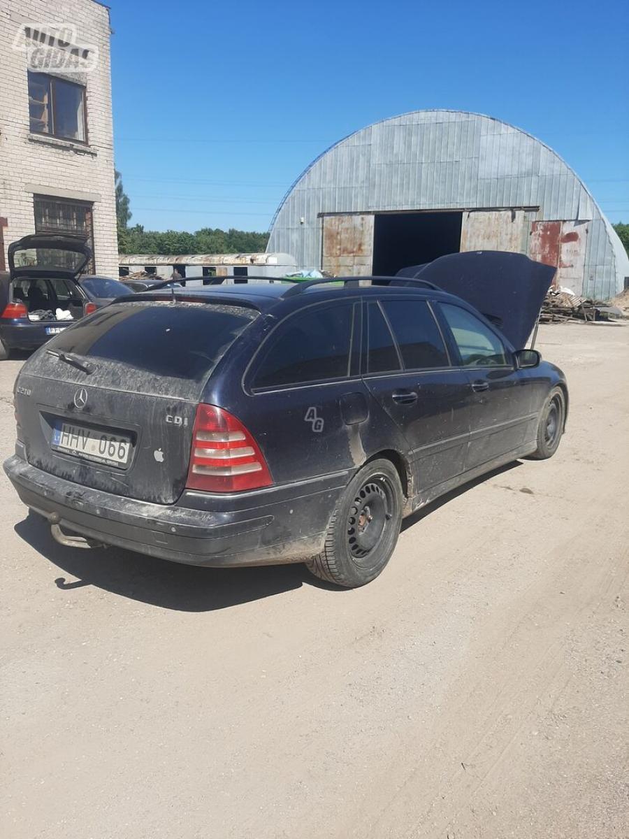 Мерседес Ц 270 2004 в Каунас, объемом двигателя 2.70 л и пробегом 33 тыс. км за 1500 €, фото 6 на AUTOMOTO.COM.LV