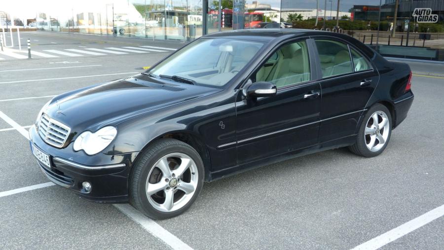 Melns Mercedes-Benz c-280 2007 Viļņa, ar dzinēja tilpumu 3.00 L un nobraukumu 77 tūkst. km par 5999 €, foto 2 vietnē AUTOMOTO.COM.LV