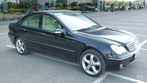 Melns Mercedes-Benz c-280 2007 Viļņa, ar dzinēja tilpumu 3.00 L un nobraukumu 77 tūkst. km par 5999 €, foto 18 vietnē AUTOMOTO.COM.LV